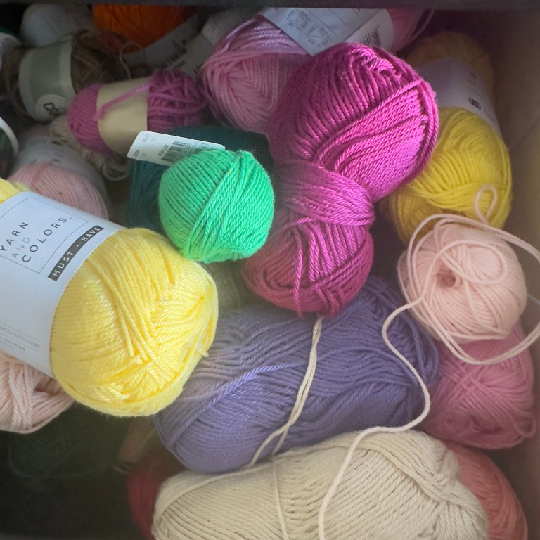 How to Keep Track of Left Over Yarn Without Labels – Honouring M.E ...