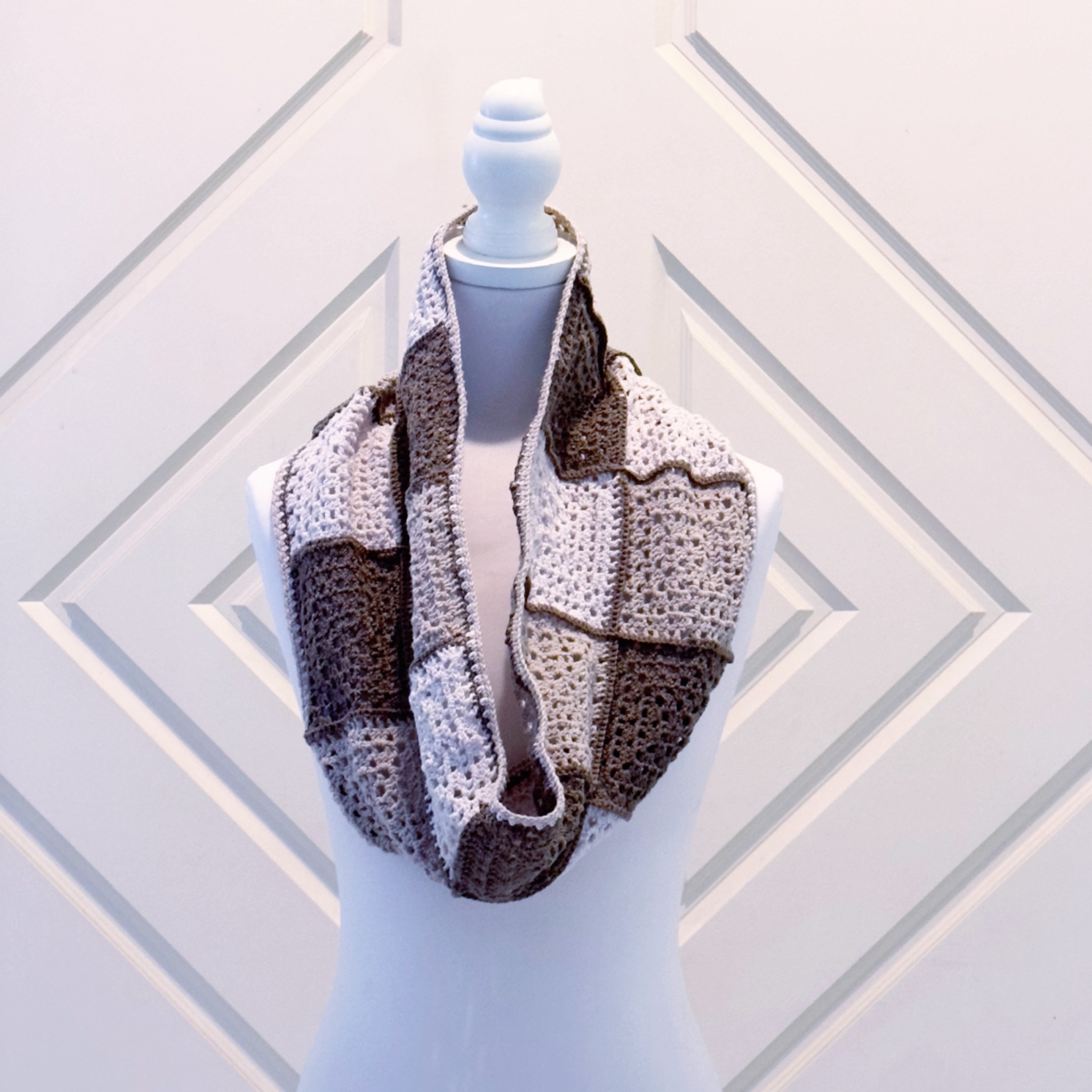 How to Make an Infinity Scarf with Granny Squares – Honouring M.E ...